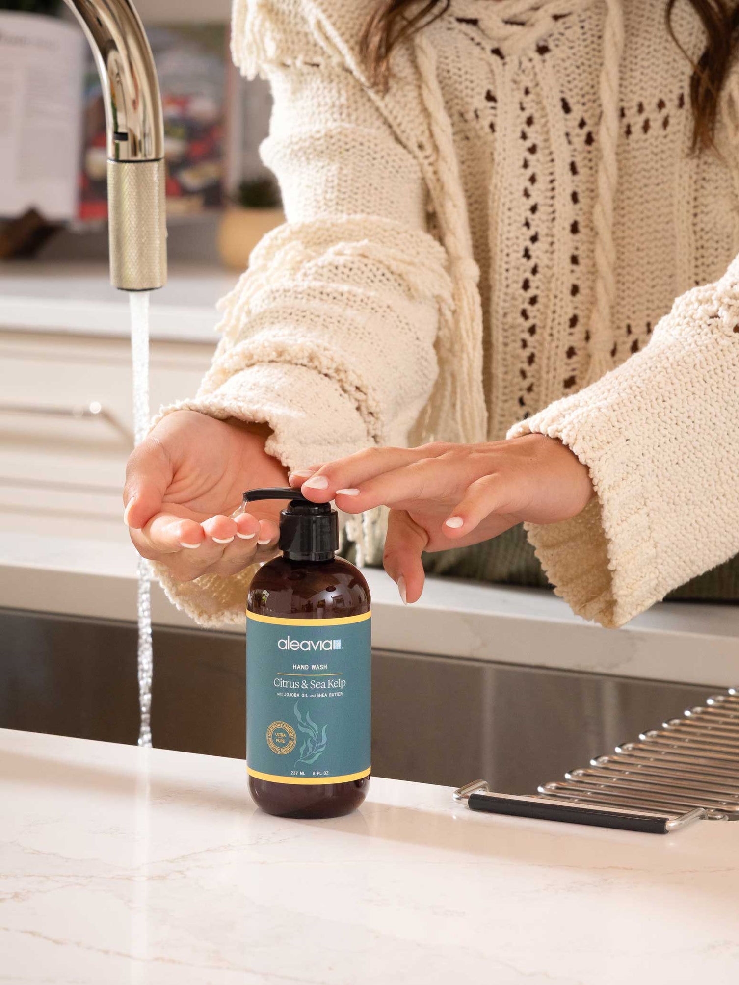 Citrus & Sea Kelp Microbiome Friendly Cleanser – Aleavia
